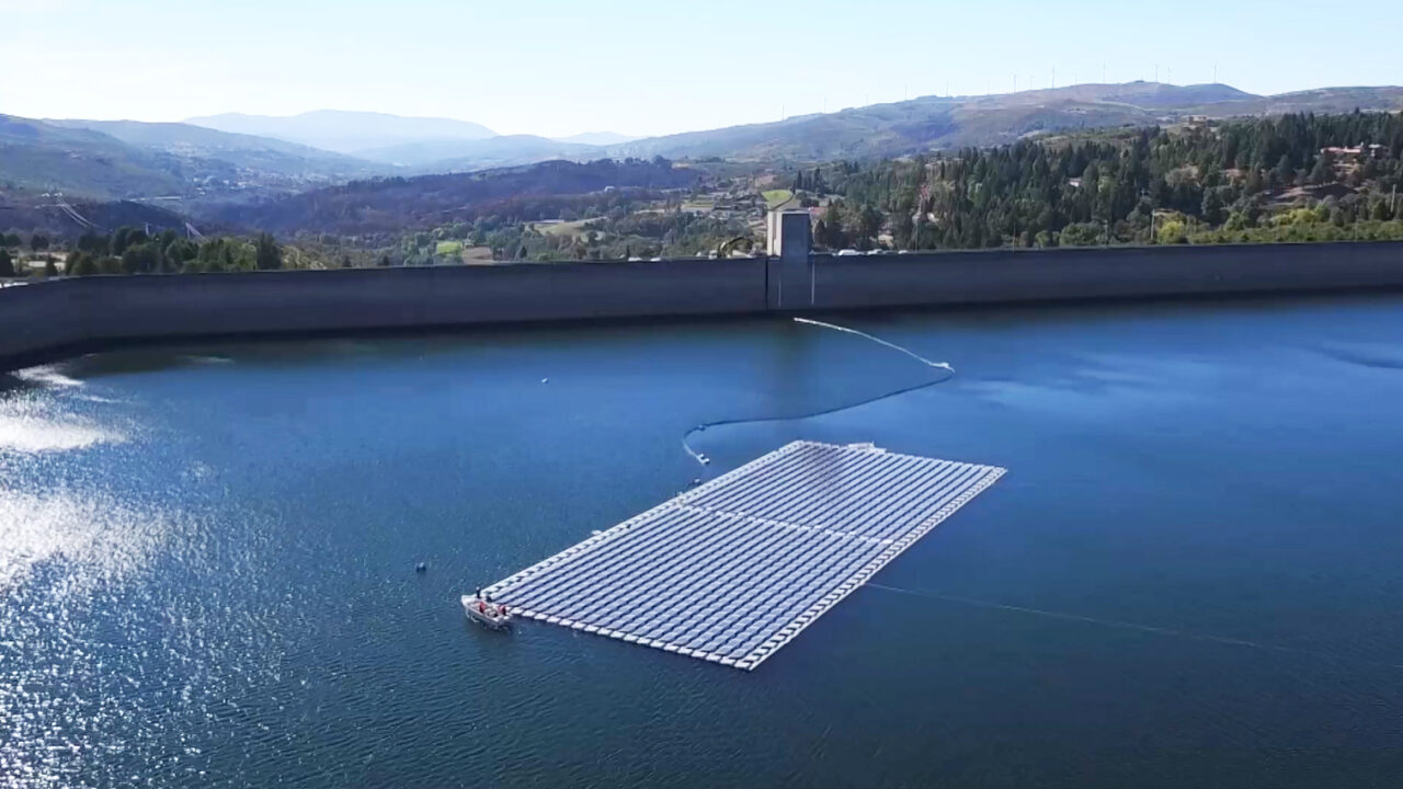 Mains Technical Challenges of floating solar panels on Hydro dams ...